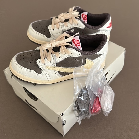 Nike | Shoes | Travis Scott X Nike Td Air Jordan Low Reverse Mochasail ...
